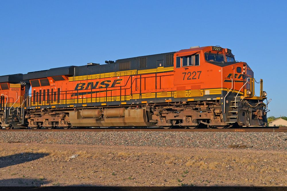 BNSF 7227